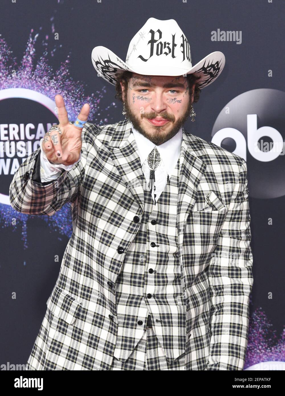 Post Malone attends the 2019 American Music Awards at Microsoft Theater ...