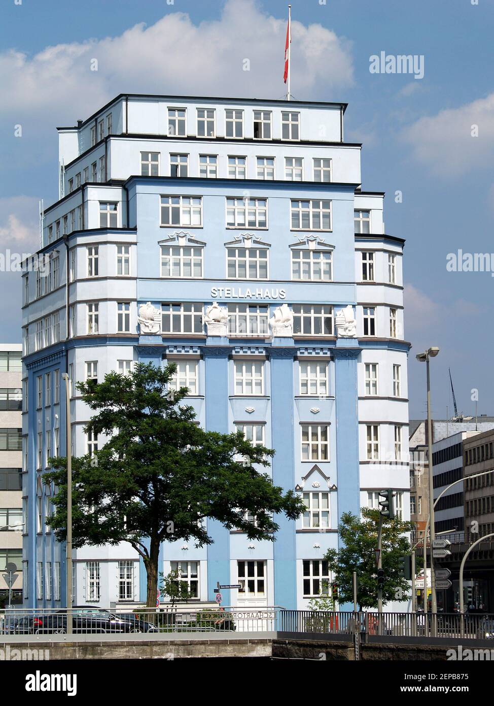 Stella centre hi-res stock photography and images - Alamy