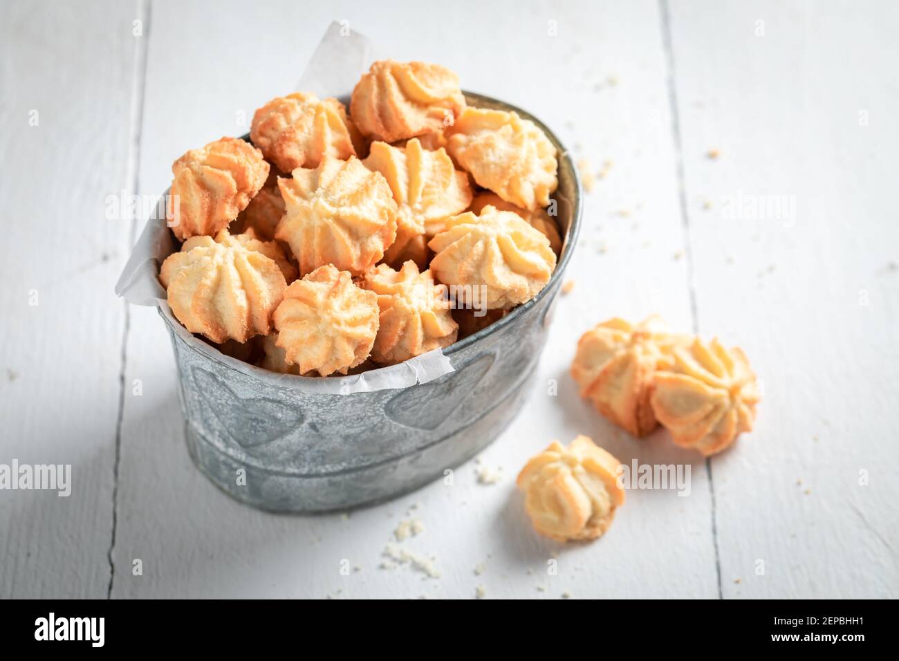 Shortbread bucket hi-res stock photography and images - Alamy
