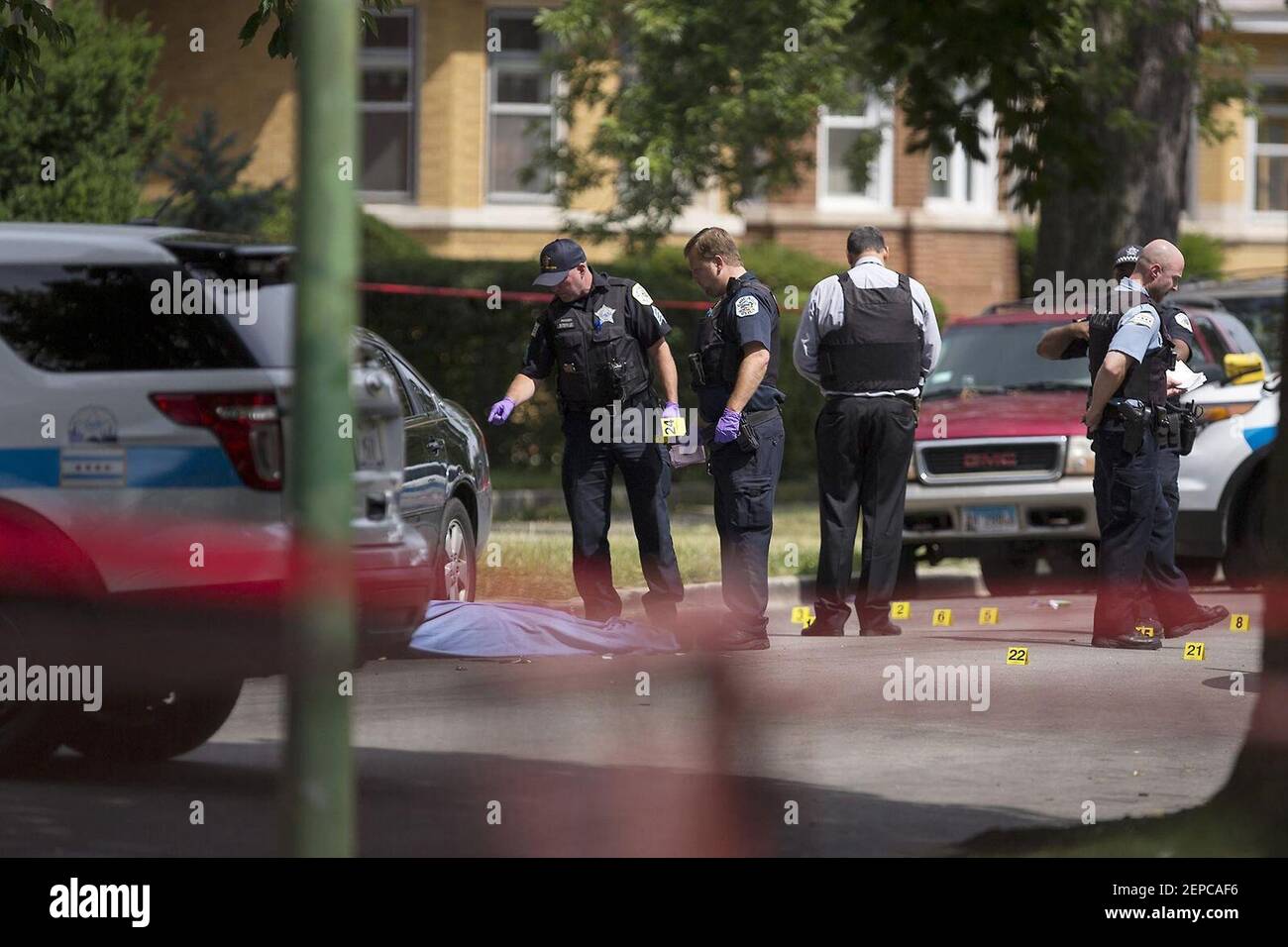 Chicago police investigate the shooting death of Cedron Doles in the ...