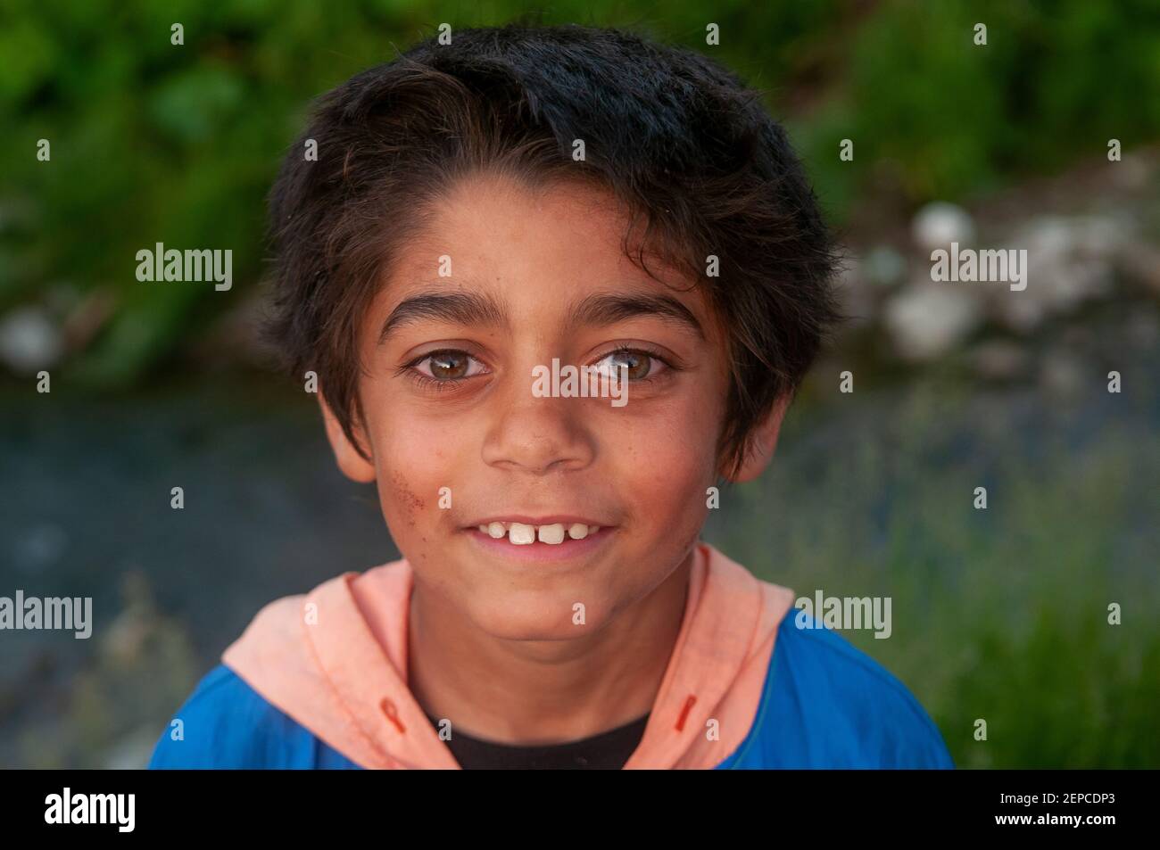 Happy gypsy children hi-res stock photography and images - Alamy