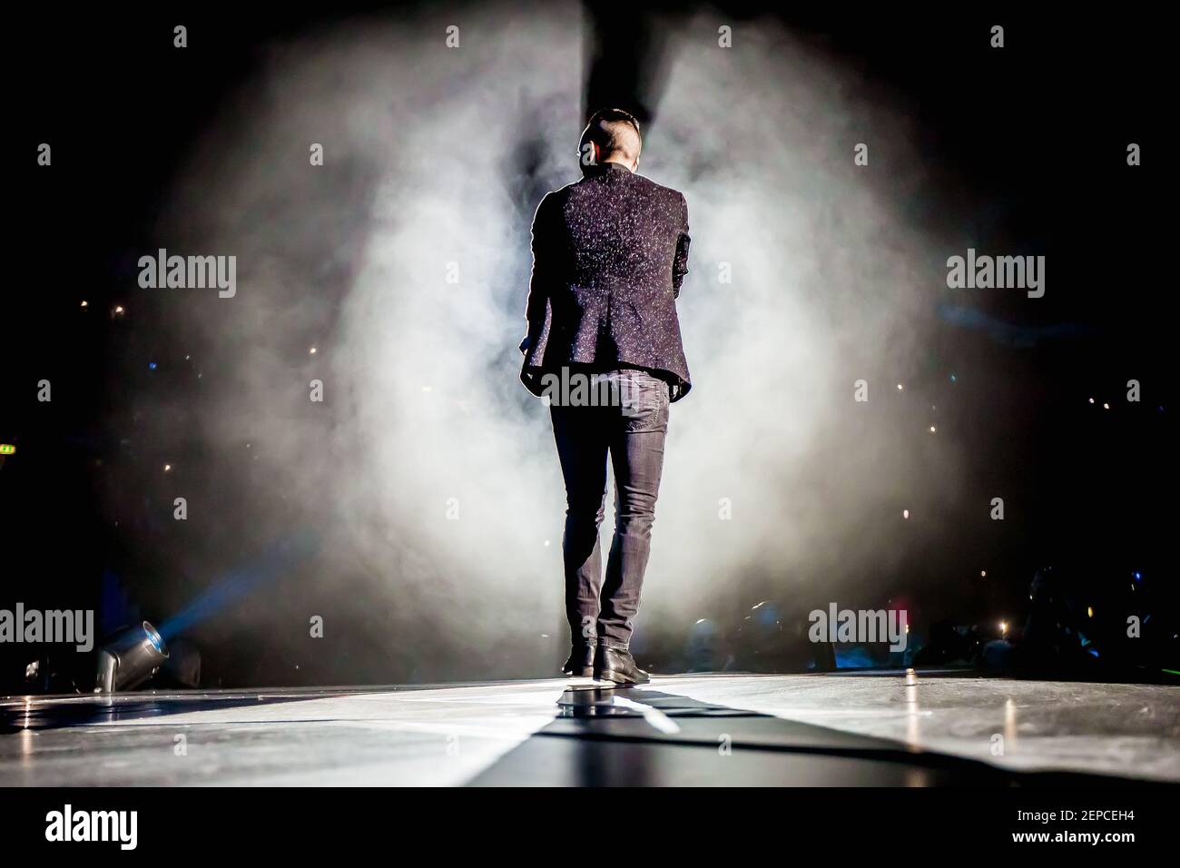 Modà are among the most successful bands in Italy, with 7 albums and ...