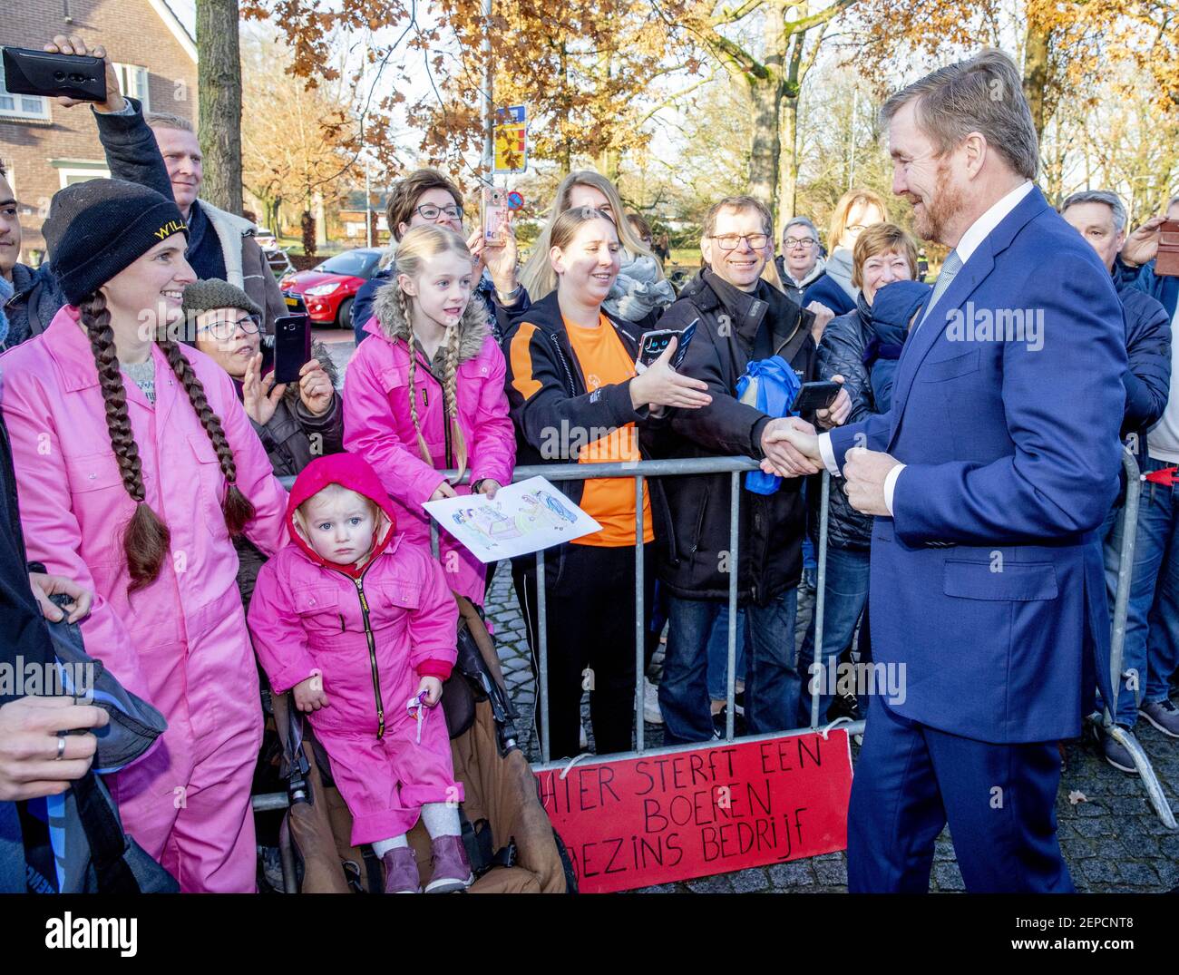 King Willem-Alexander visited the local government of the city of ...