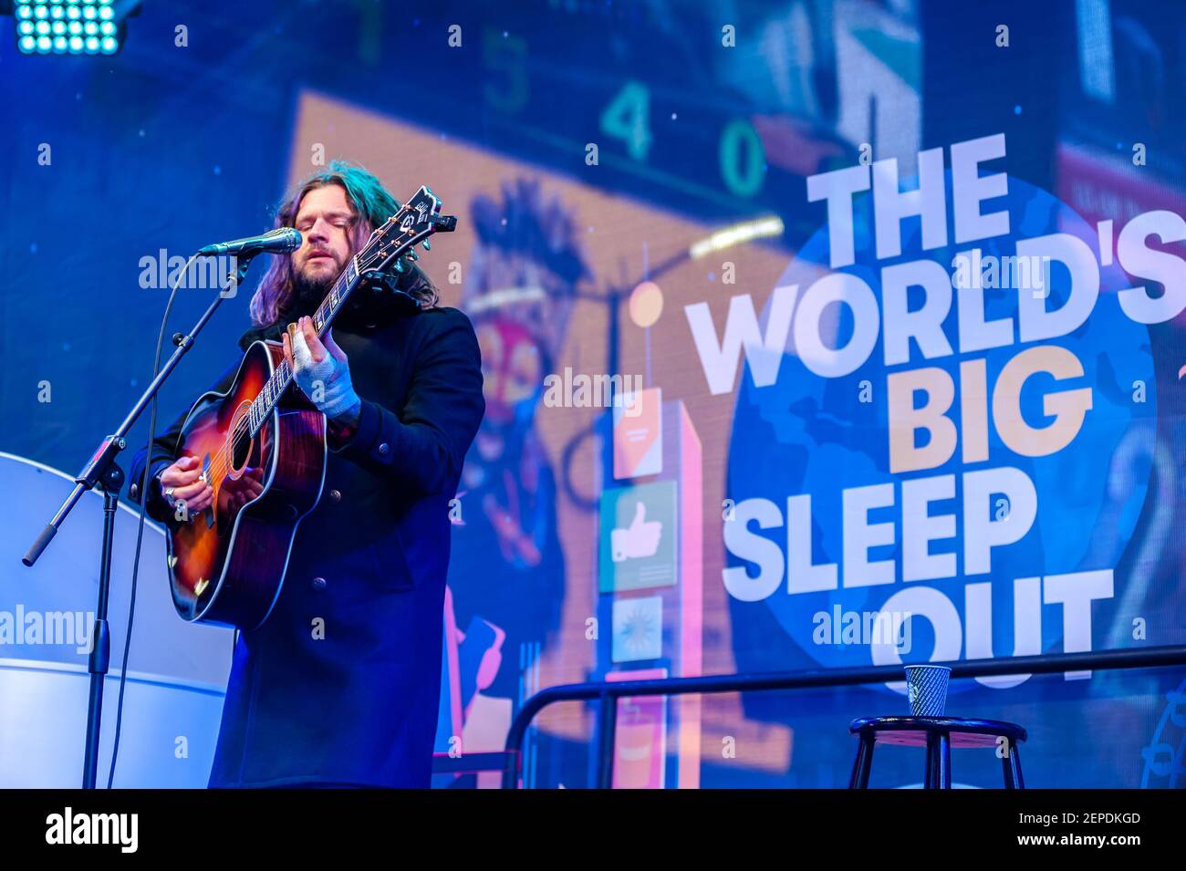 Jay Buchanan of "Rival Sons" sings at the World's Big Sleep Out in ...