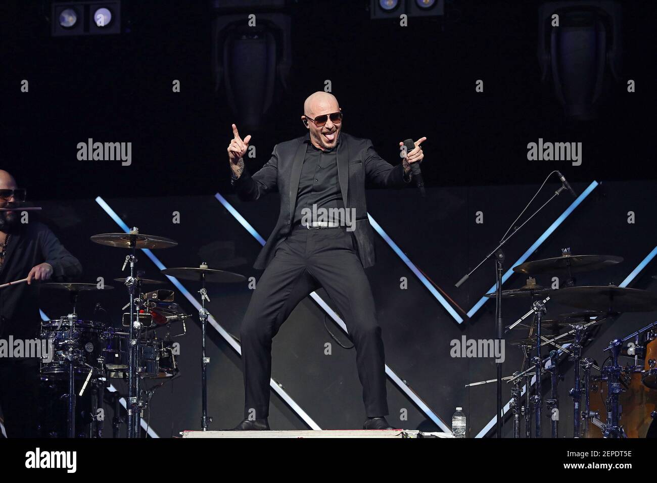 MIAMI, FL - DEC 7: Pitbull performs during Uforia Lifetime Achievement ...