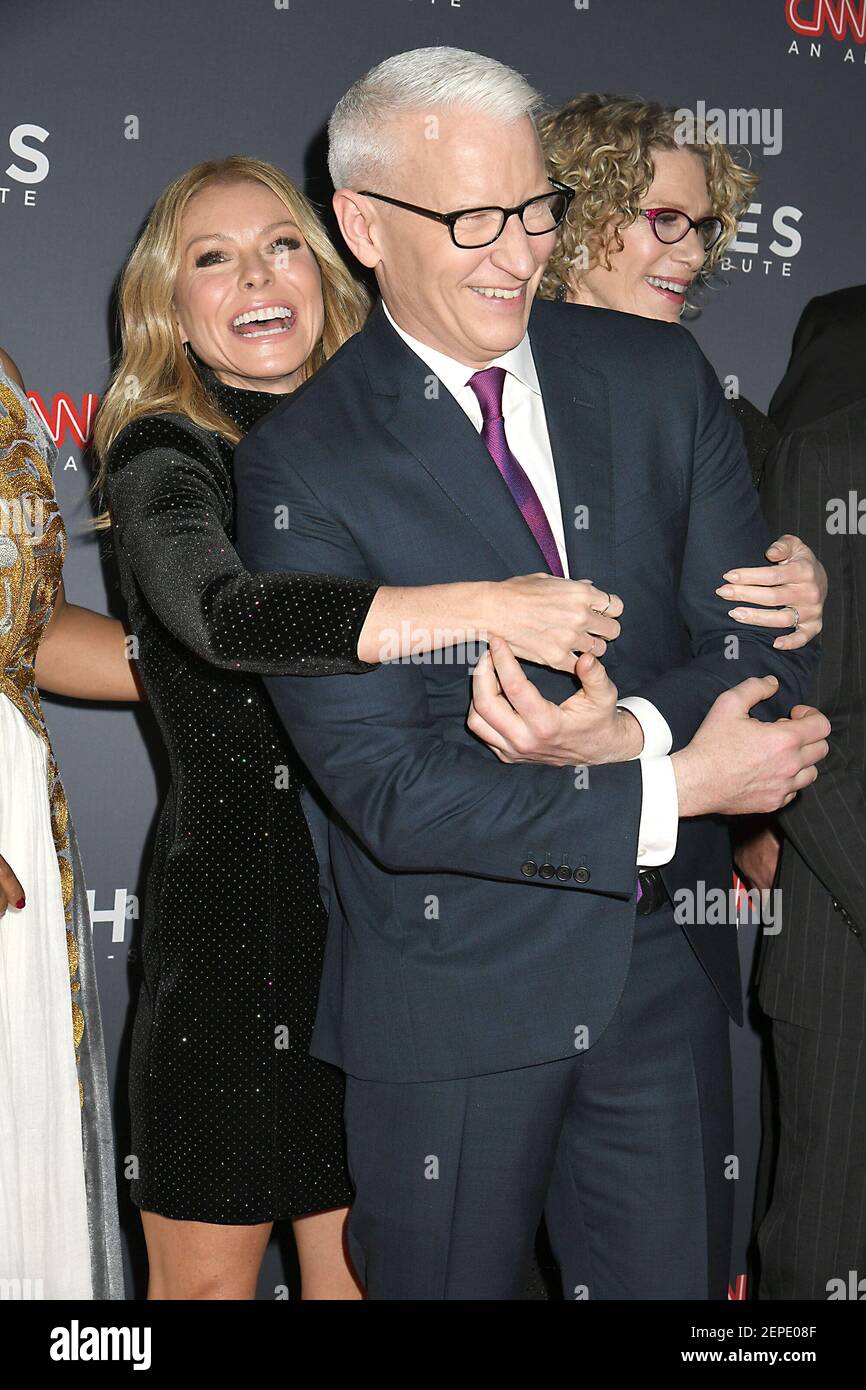 Kelly Ripa and Anderson Cooper attend the 13th Annual CNN Heroes: An ...