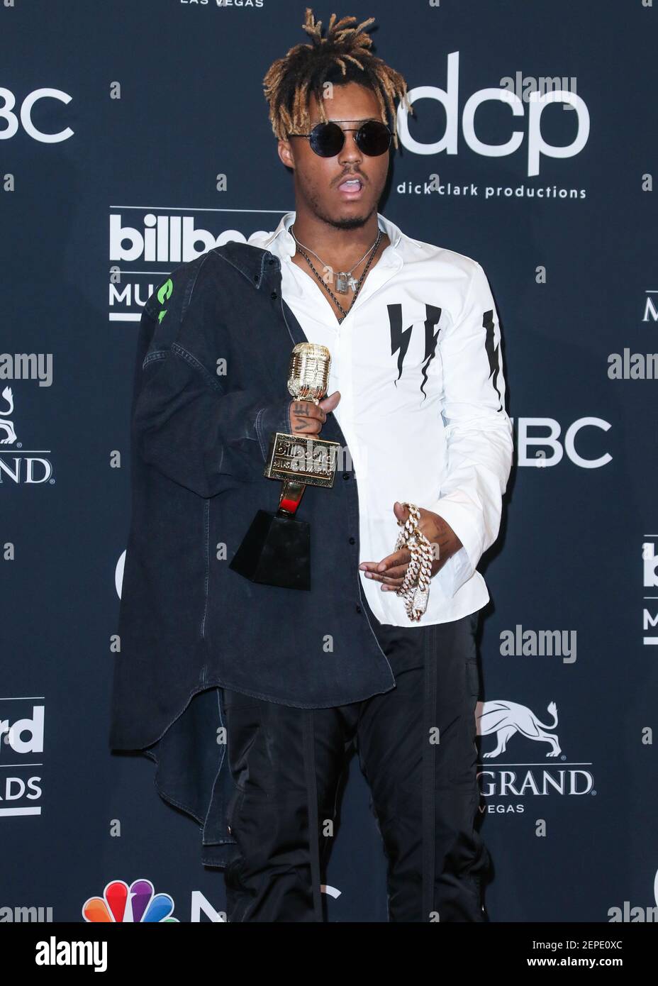 (FILE) Juice Wrld Dies At 21. Juice Wrld Dead at 21 After Seizure in ...