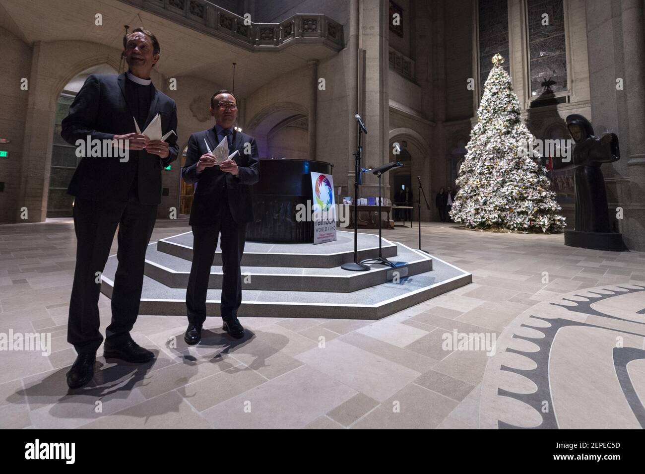 Consul General of Japan in San Francisco, Tomochika Uyama, exchanges ...