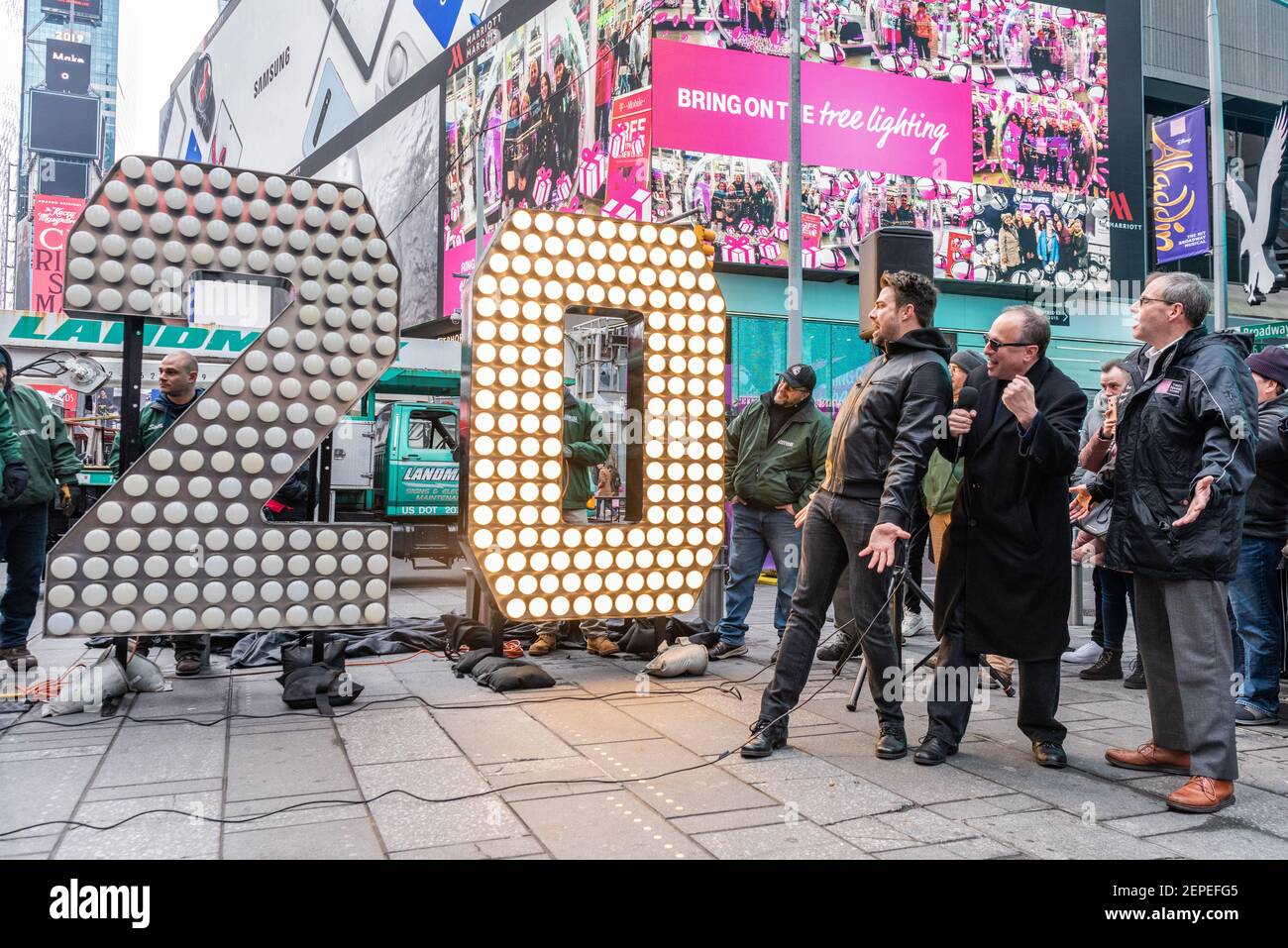 Tom bennett actor hi-res stock photography and images - Alamy