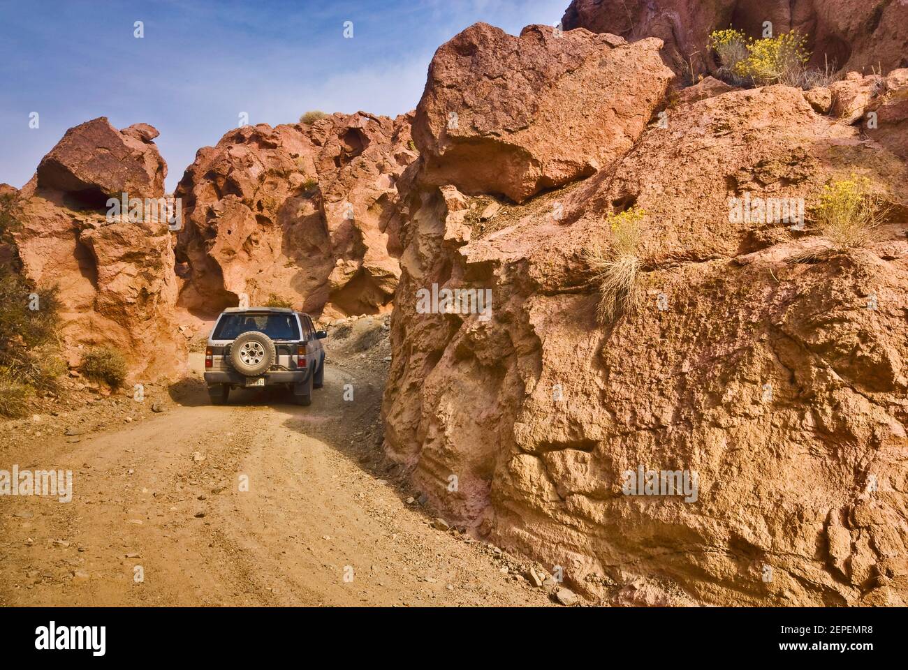 4WD vehicle, road at Red Rock Canyon, Mojave Desert, north of Bishop ...