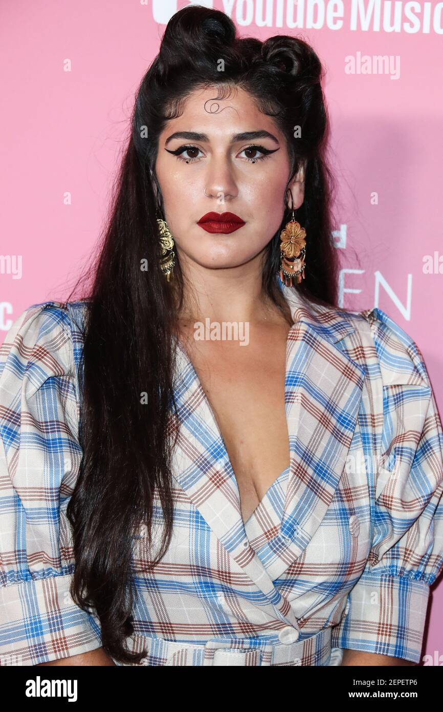 HOLLYWOOD, LOS ANGELES, CALIFORNIA, USA - DECEMBER 12: La Dona arrives ...