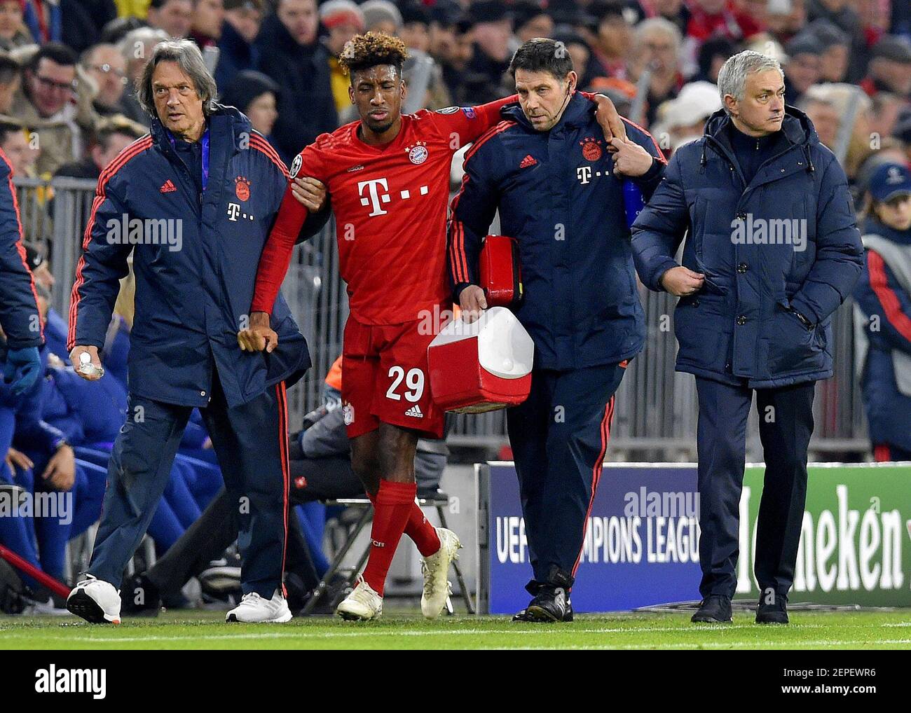Kingsley Coman (Bayern Muenchen) injury during the match Bayern Munich ...