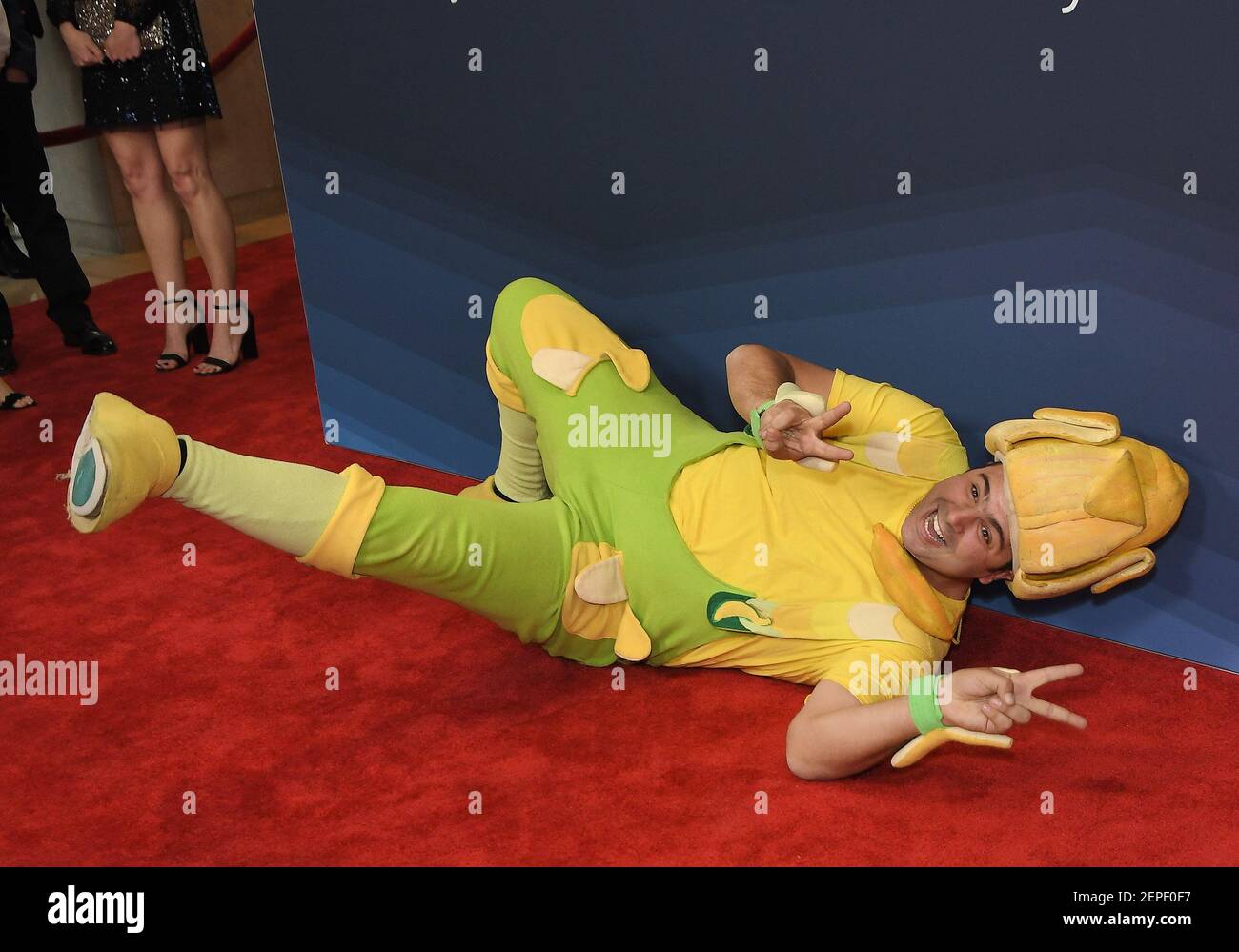 Fozi Mozi arrives at The 9th Annual Streamy Awards held at the Beverly ...