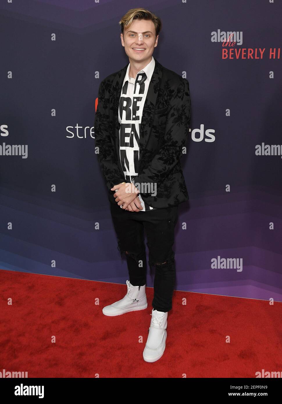 Carter Sharer arrives at The 9th Annual Streamy Awards held at the ...