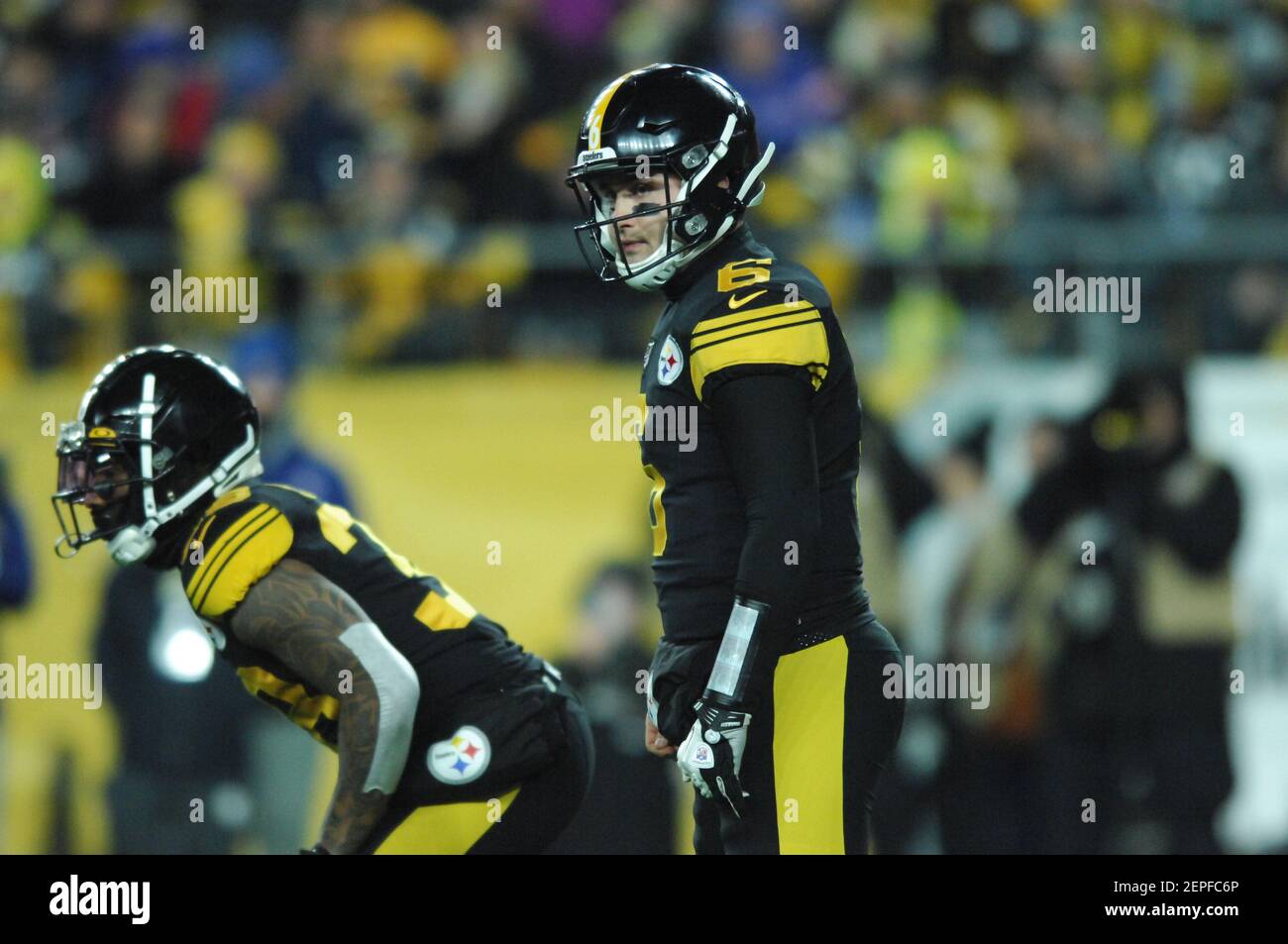 December 15th, 2019: Delvin Hodges #6 during the Pittsburgh Steelers vs ...