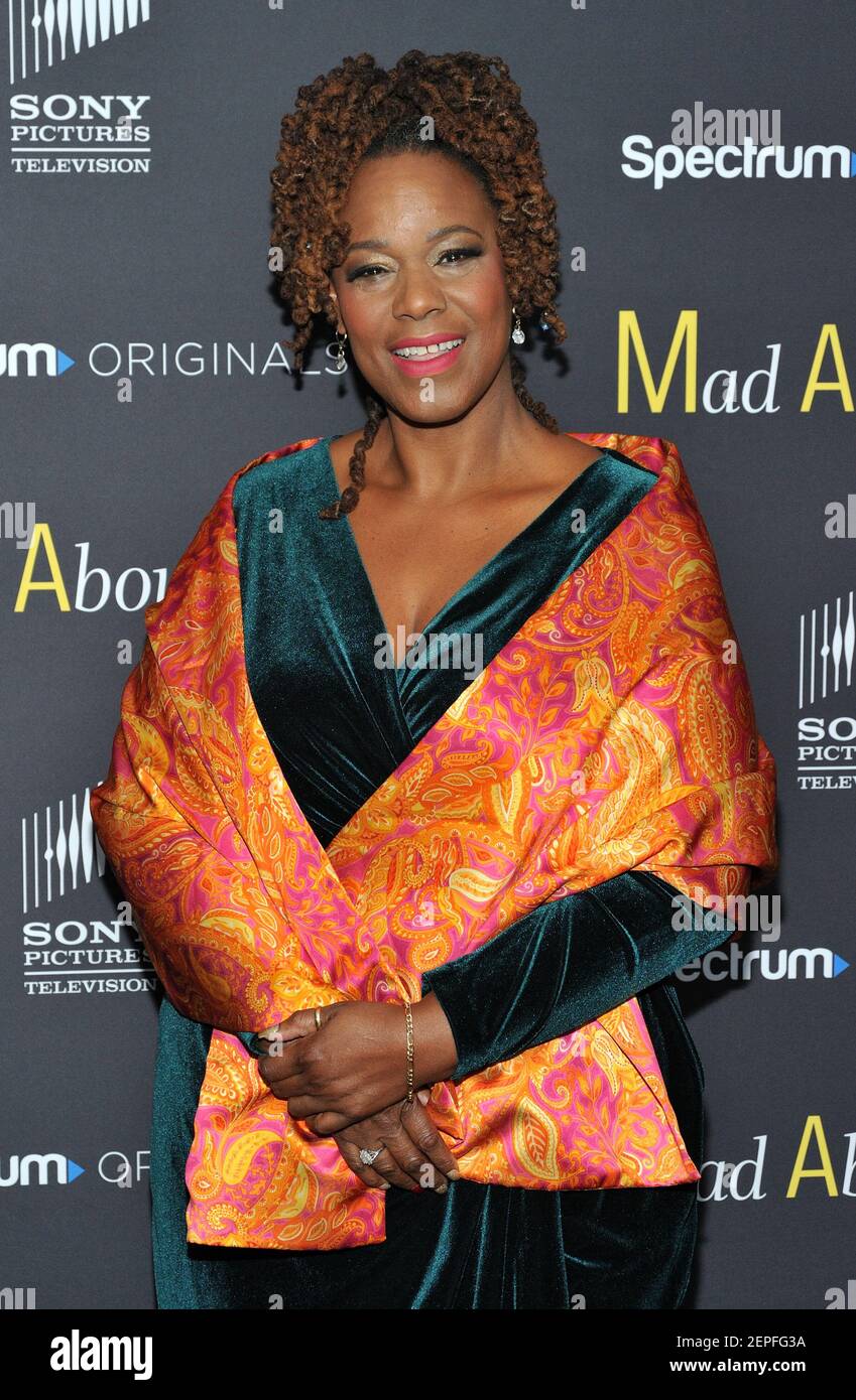 Actress Kecia Lewis attends the Mad About You red carpet event at the ...