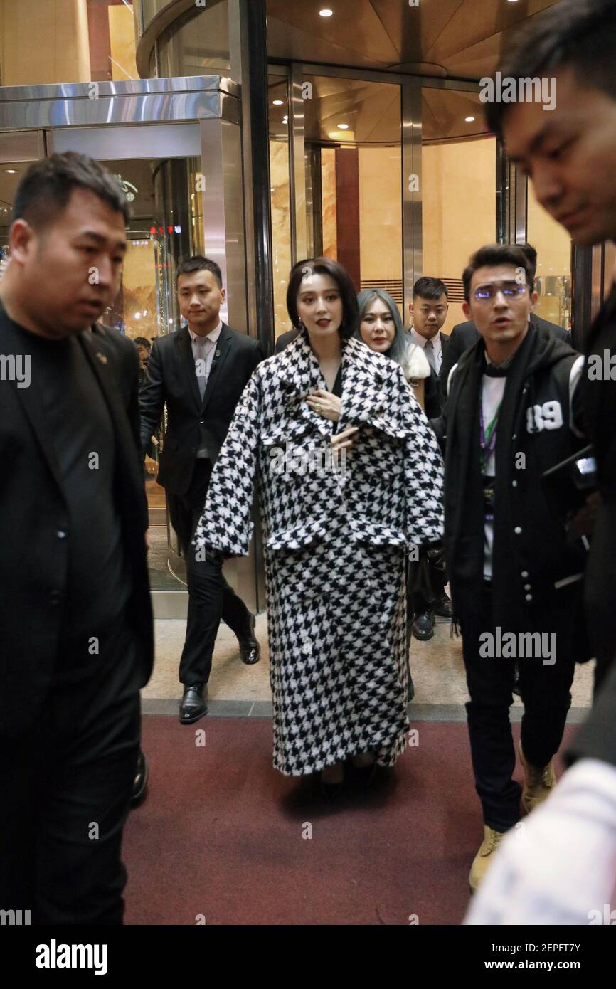 CHINA-Chinese actress Fan Bingbing poses in the lobby of a hotel in ...
