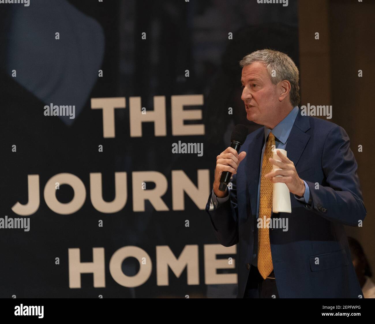 Mayor Bill de Blasio makes announcement about homelessness in New York ...