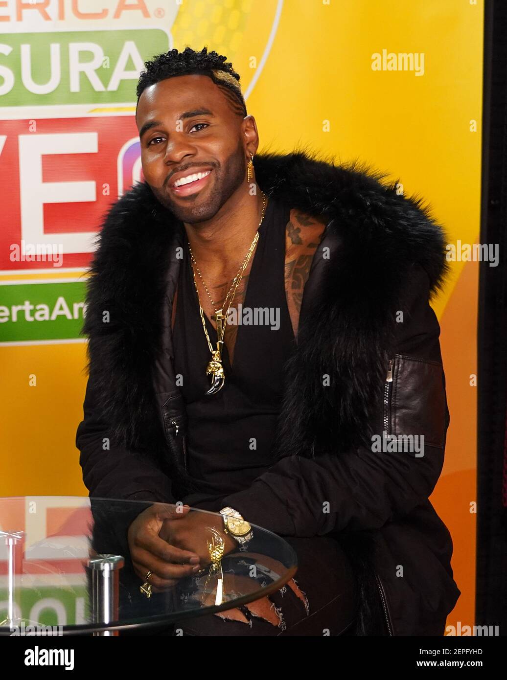 MIAMI, FL - DEC 18: Jason Derulo attends Despierta America Facebook ...