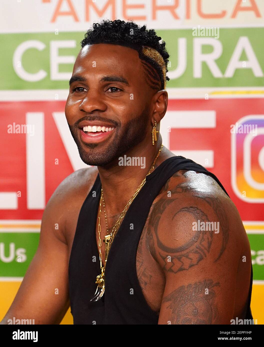 MIAMI, FL - DEC 18: Jason Derulo attends Despierta America Facebook ...