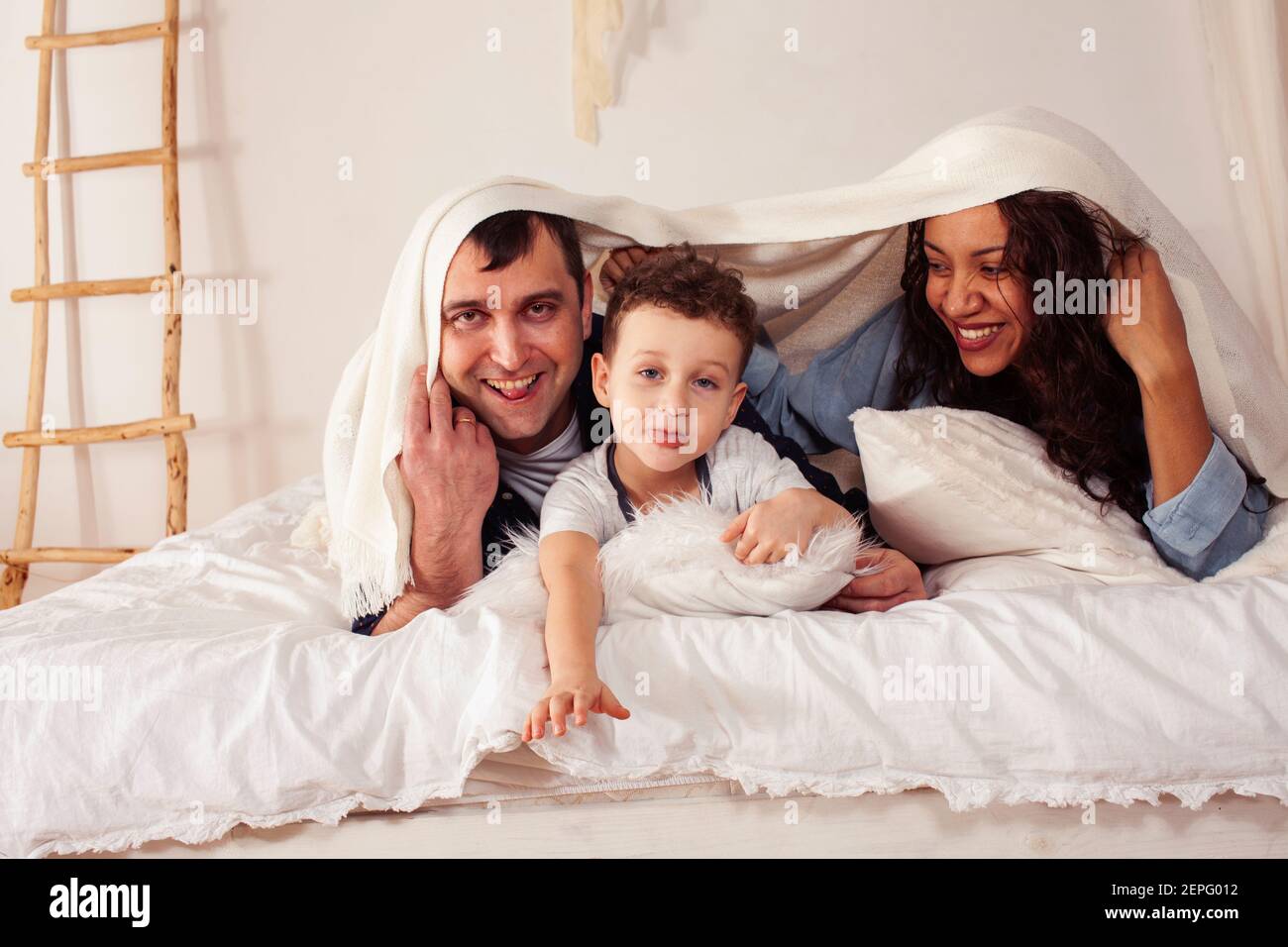 happy smiling family together at home, lifestyle people concept Stock ...