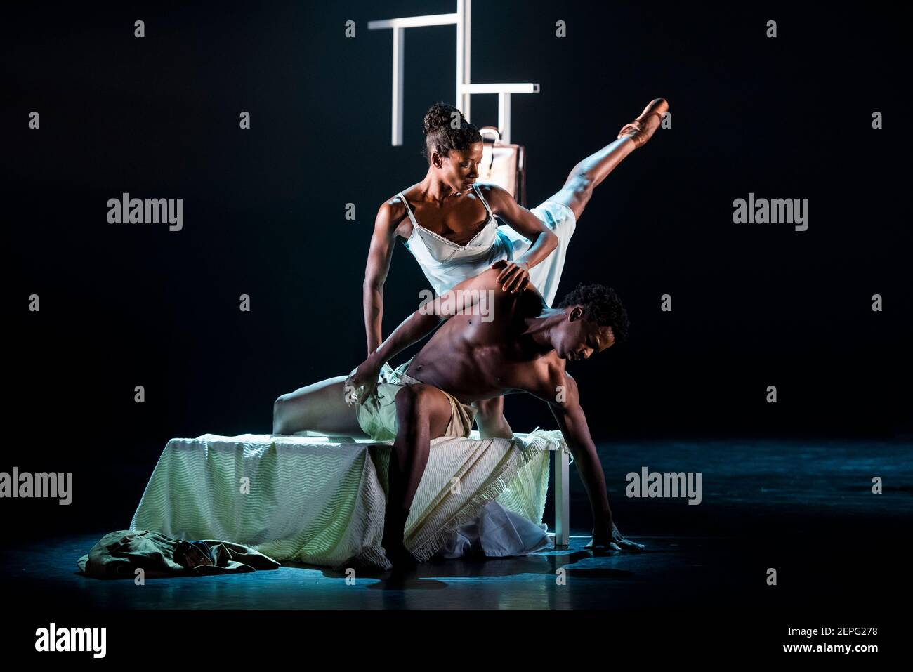 Cira Robinson and Mthuthuzeli November from Ballet Black rehearse The ...