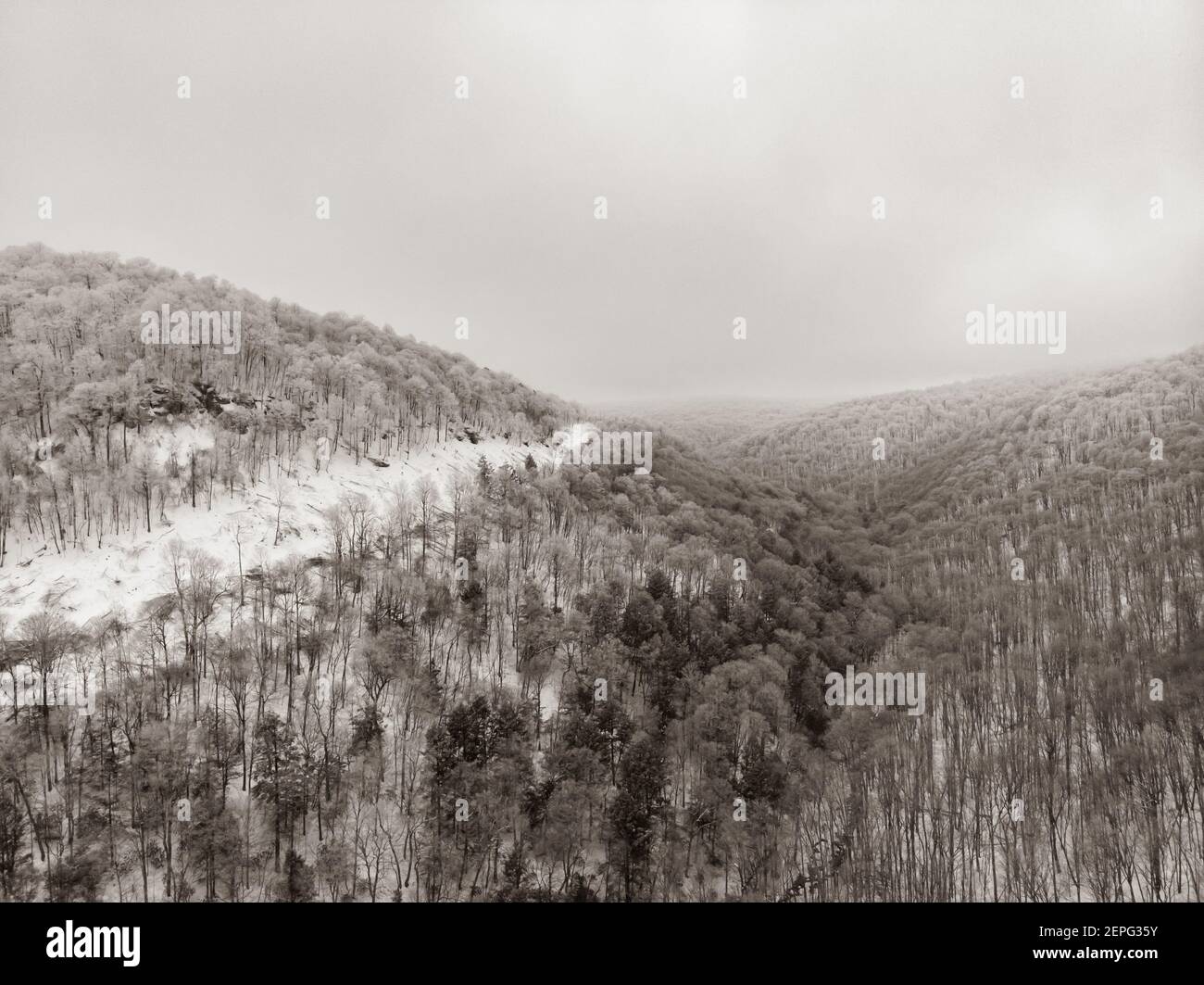 Appalachian mountains winter aerial hi-res stock photography and images ...