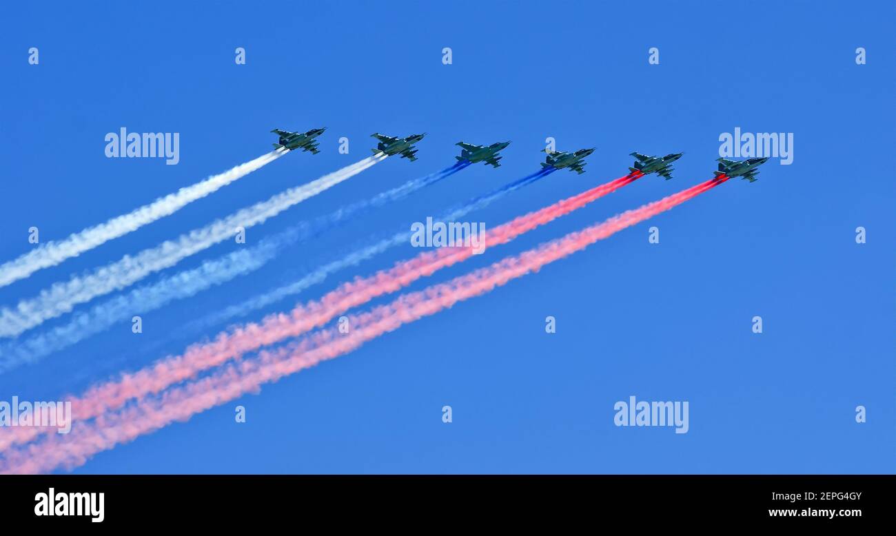 Russian military aircrafts fly in formation over Red Square during ...