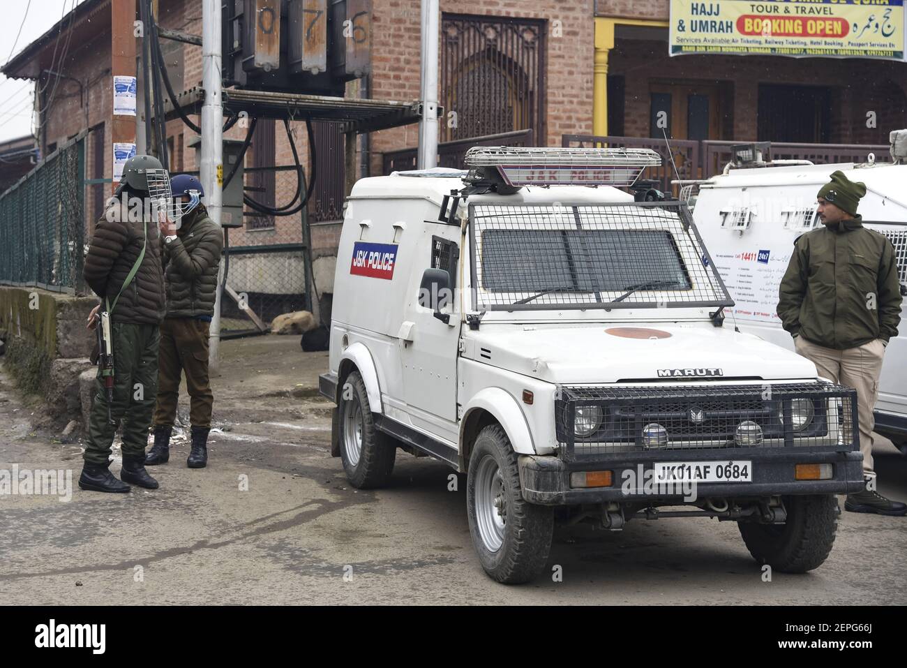Indian paramilitary forces stands on guard during Friday prayers ...