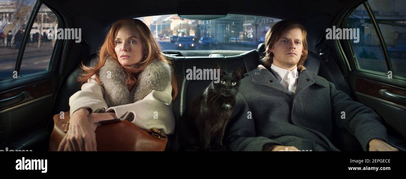 MICHELLE PFEIFFER and LUCAS HEDGES in FRENCH EXIT (2020), directed by ...