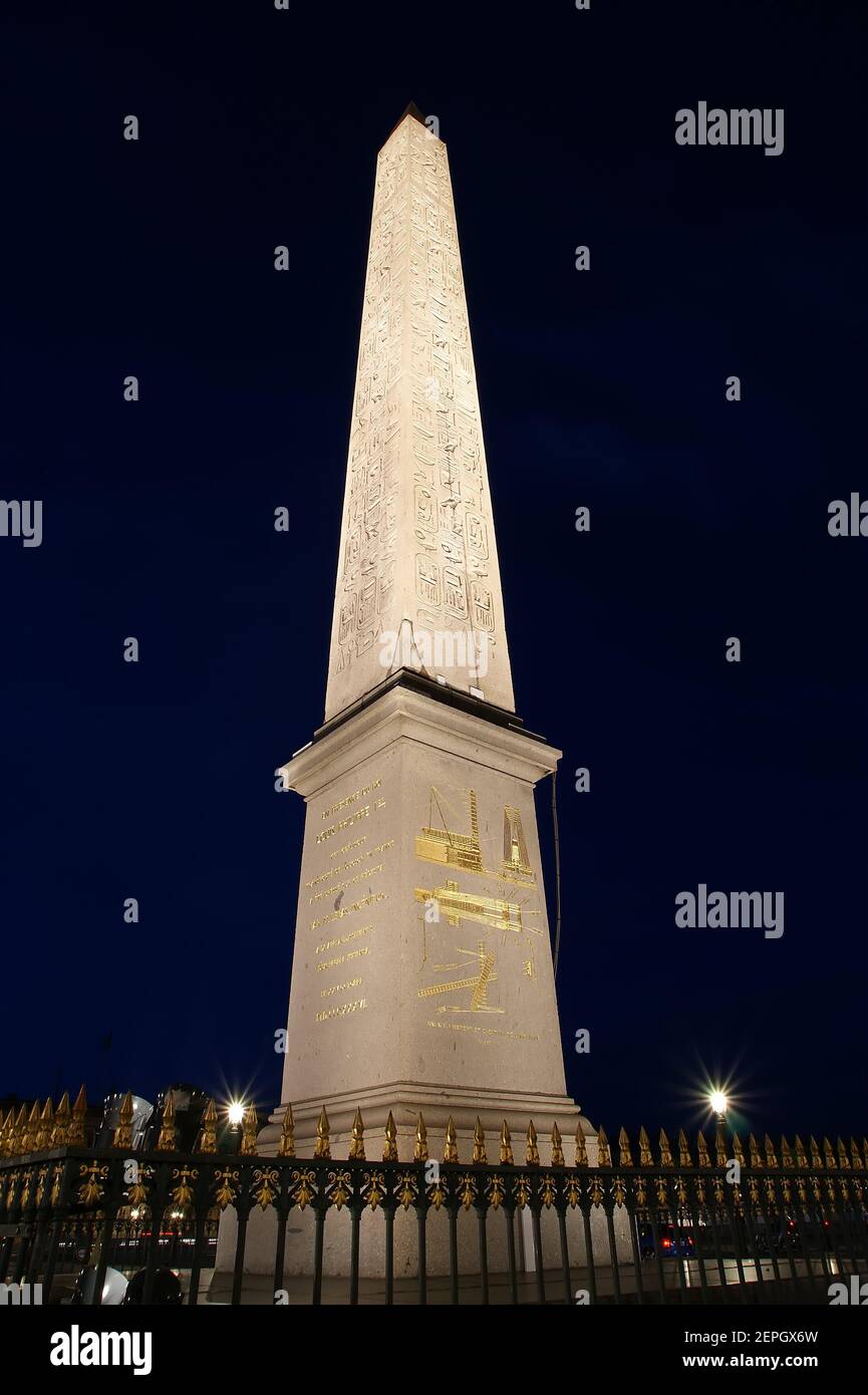 Place de la Concorde and Obelisk of Luxor at Night, Paris, France Stock ...