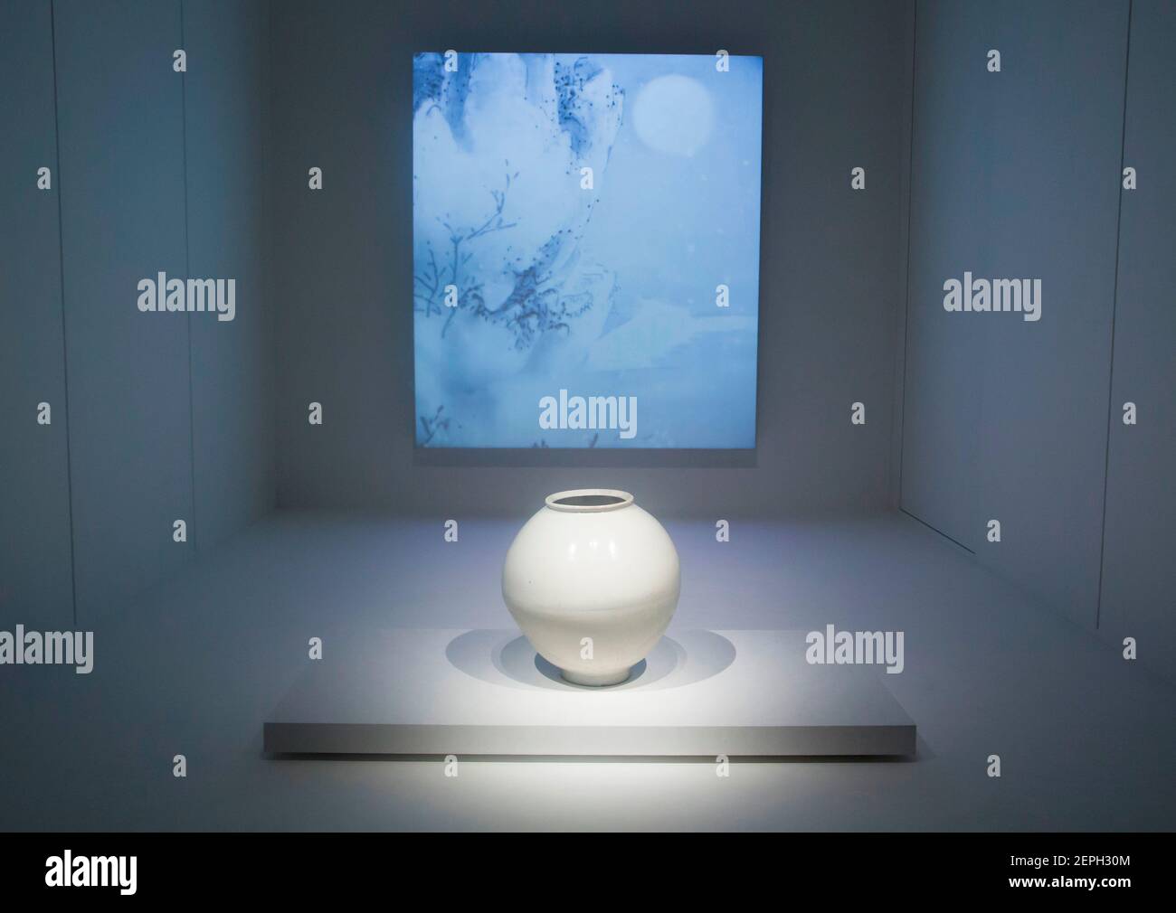 Korean white porcelain, Feb 23, 2021 : Traditional Korean white ...