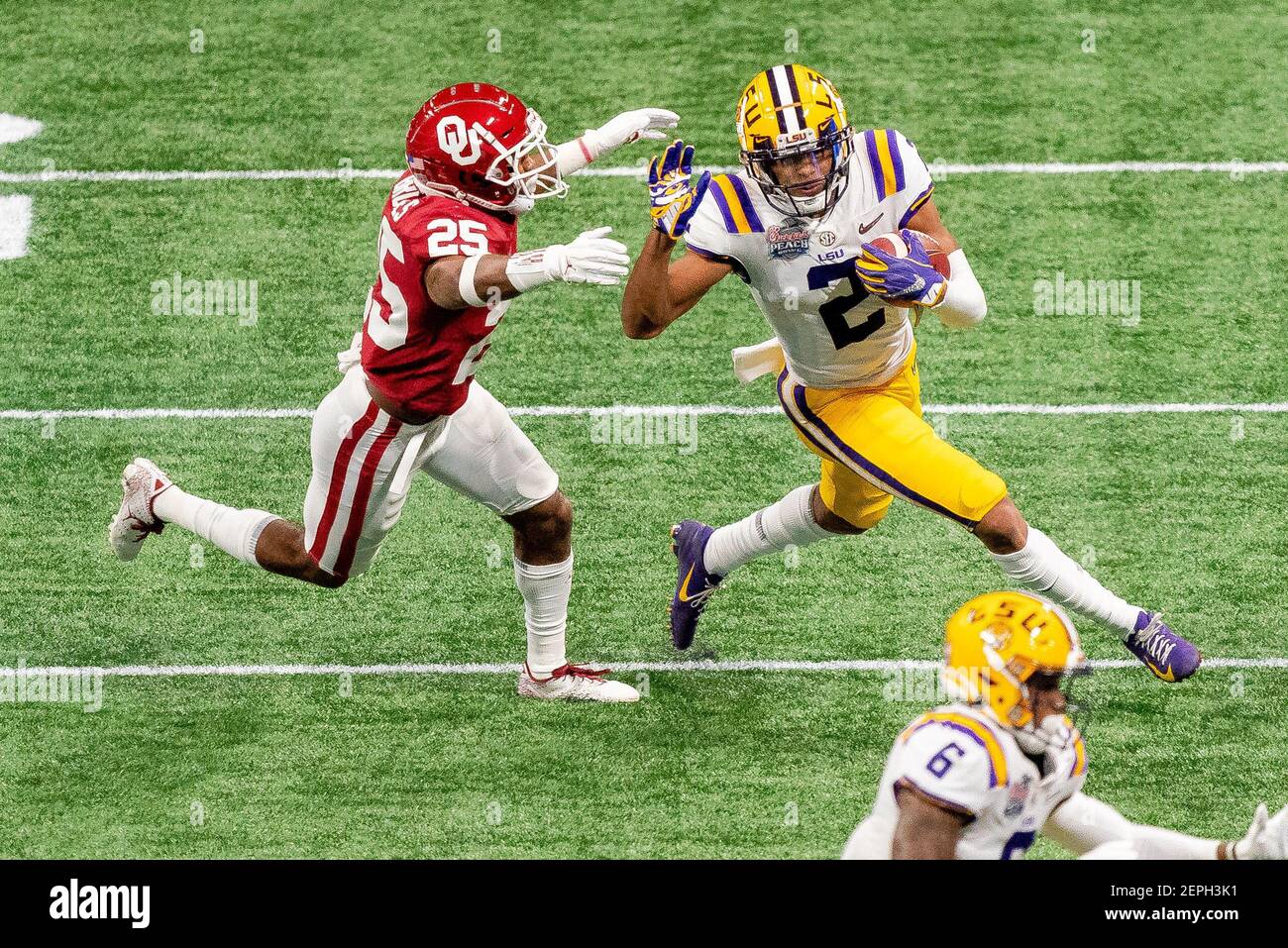 December 28, 2019: Oklahoma Sooners safety Justin Broiles (25) tries to ...