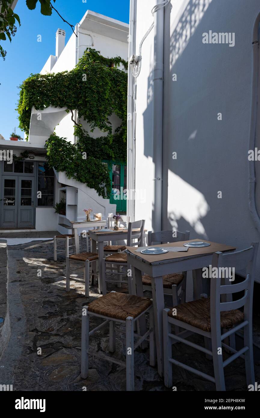 Buildings and narrow street of traditional architecture in Skyros ...