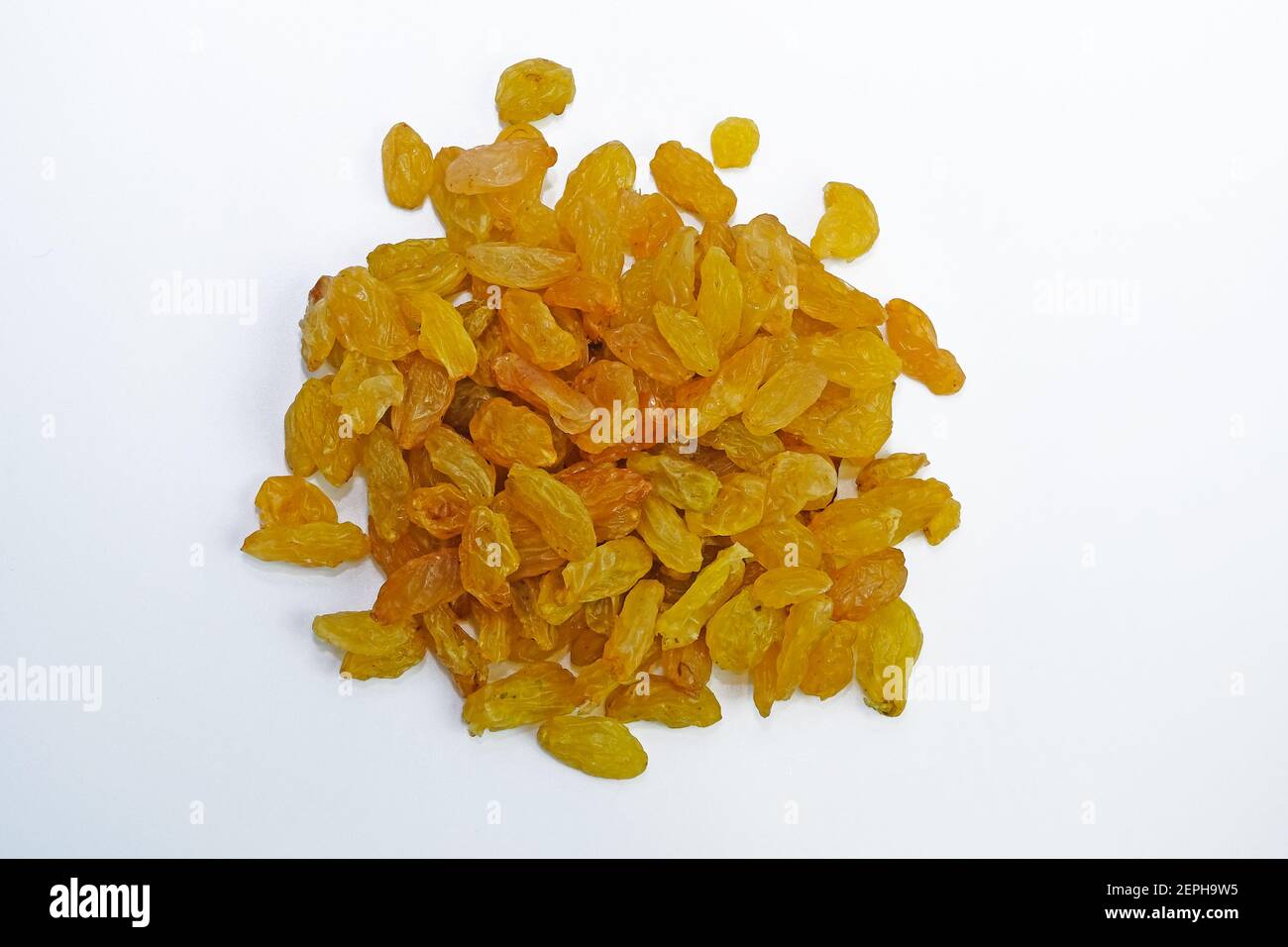 Yellow raisins of medium size from one grape of white grapes. Raisins ...