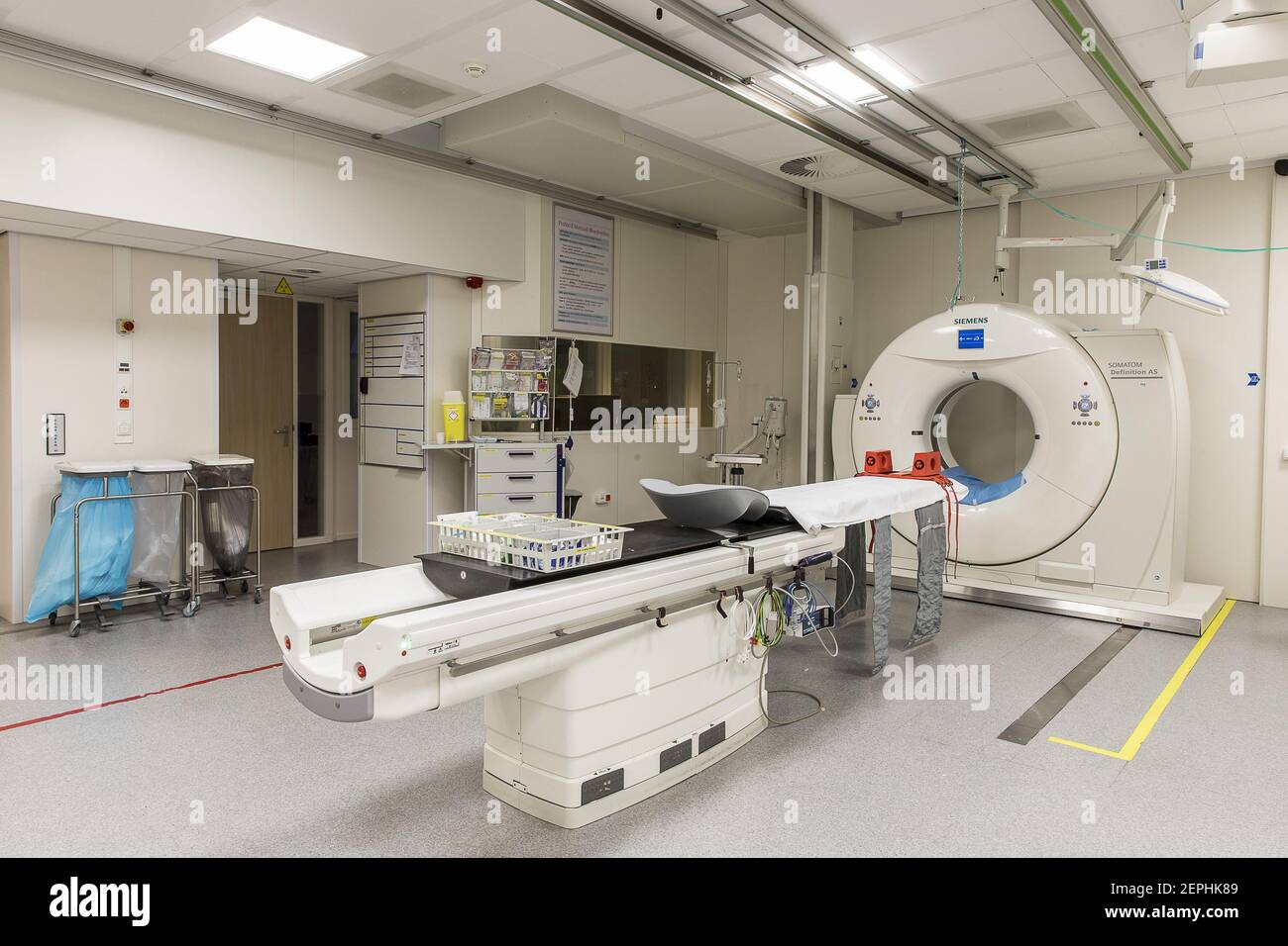 First ct scan ct scan hi-res stock photography and images - Alamy