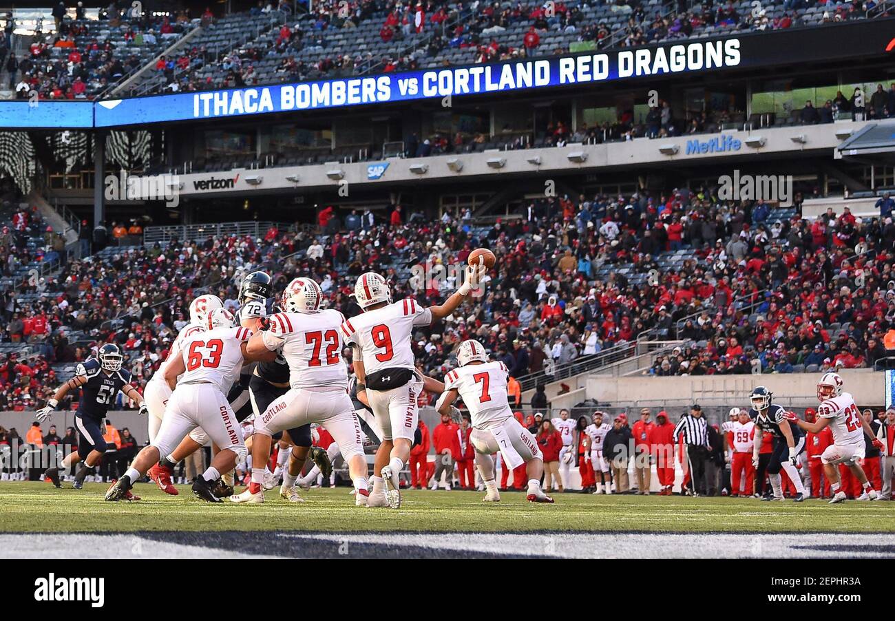November 16, 2019: Cortland Red Dragons quarterback Brett Segala #9 ...