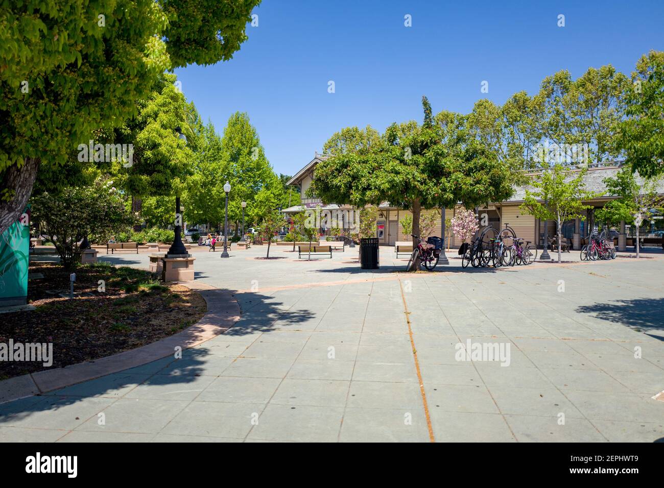 Square at Mountain View Transit Center in the Silicon Valley, Mountain ...