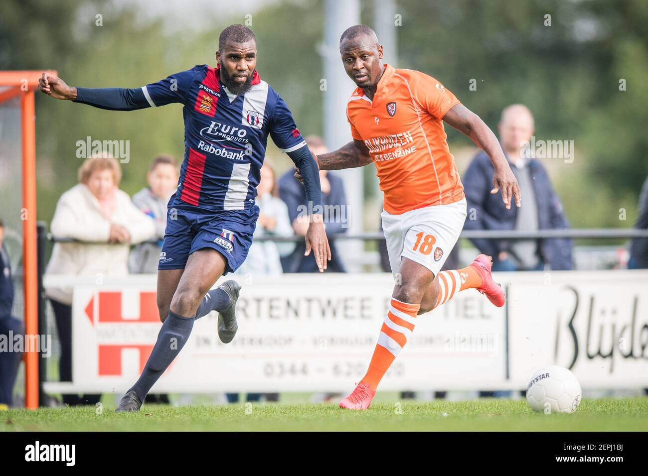 TIEL, 26-09-2020, Sportpark de Lok, Dutch Tweede Divisie football ...