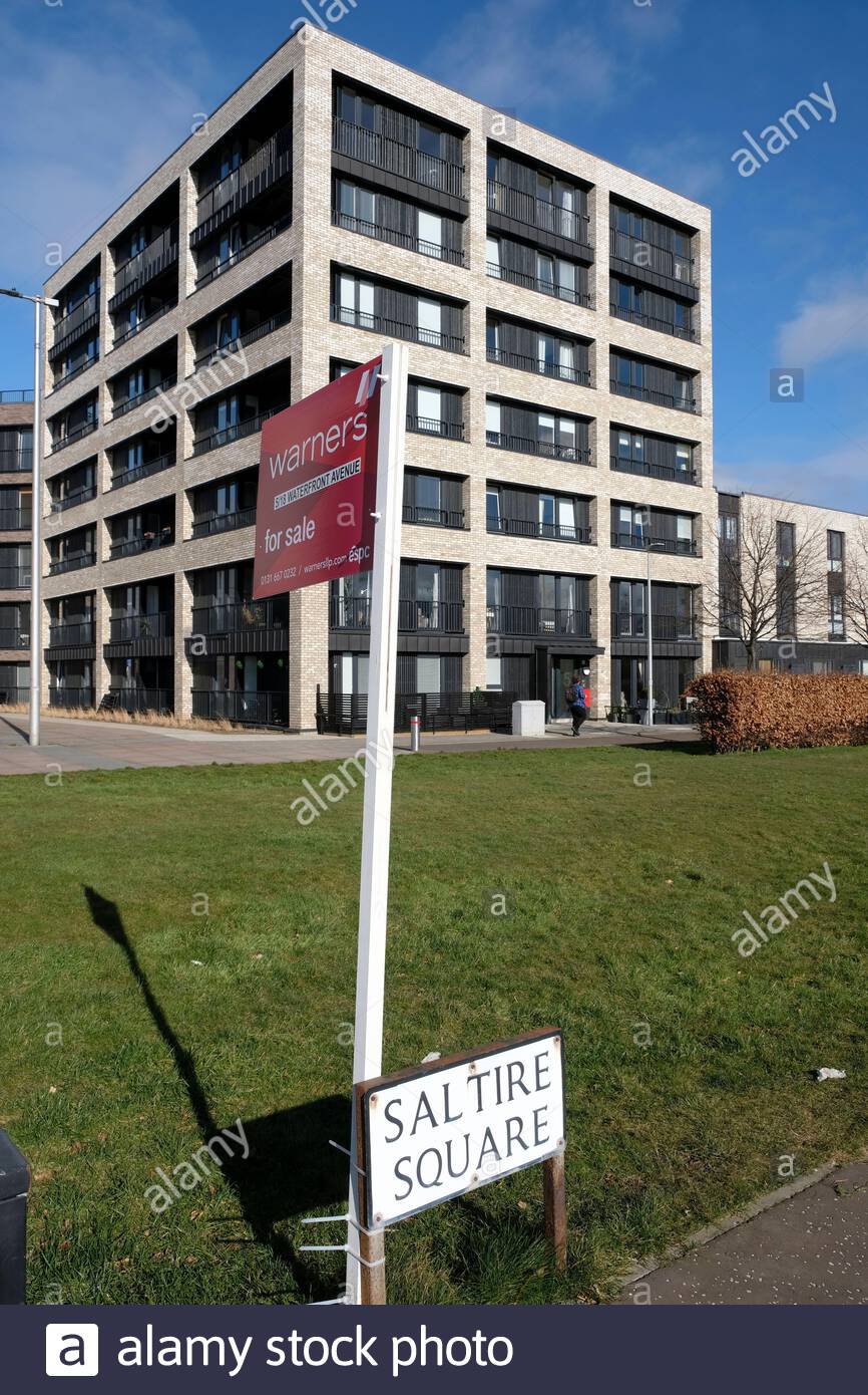 Buildings for sale sign signs hi-res stock photography and images - Alamy