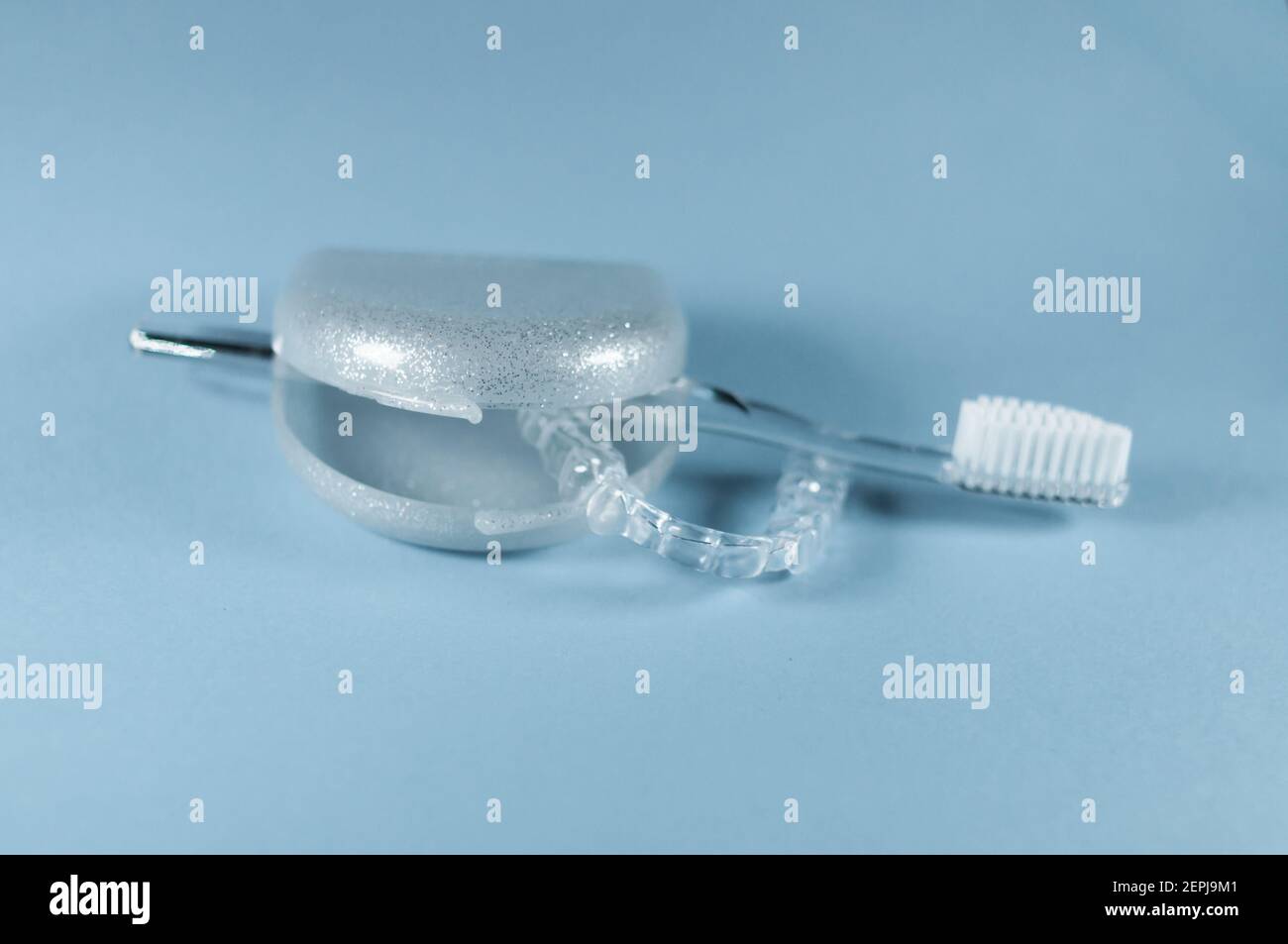 Splint box hi-res stock photography and images - Alamy