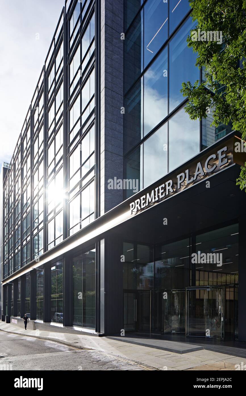 Devonshire square hi-res stock photography and images - Alamy