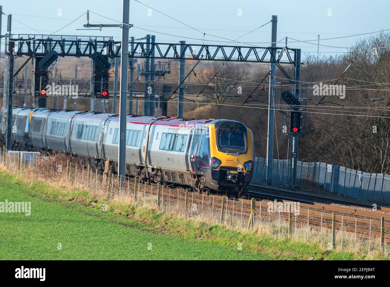Avanti West Coast Super Voyager in new livery at Winwick on the West ...