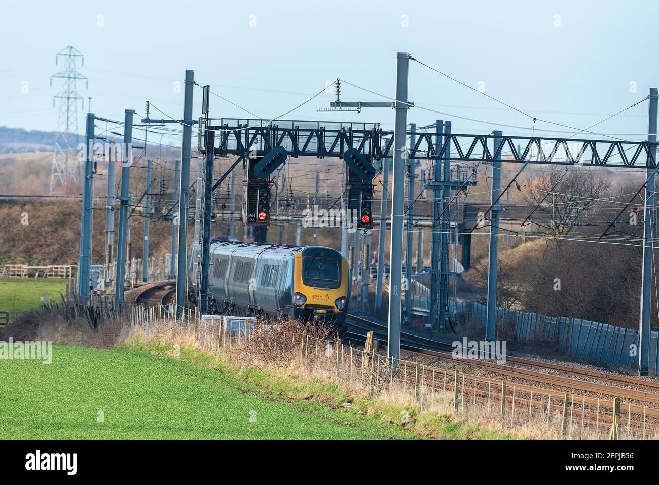 Avanti West Coast Super Voyager in new livery at Winwick on the West ...