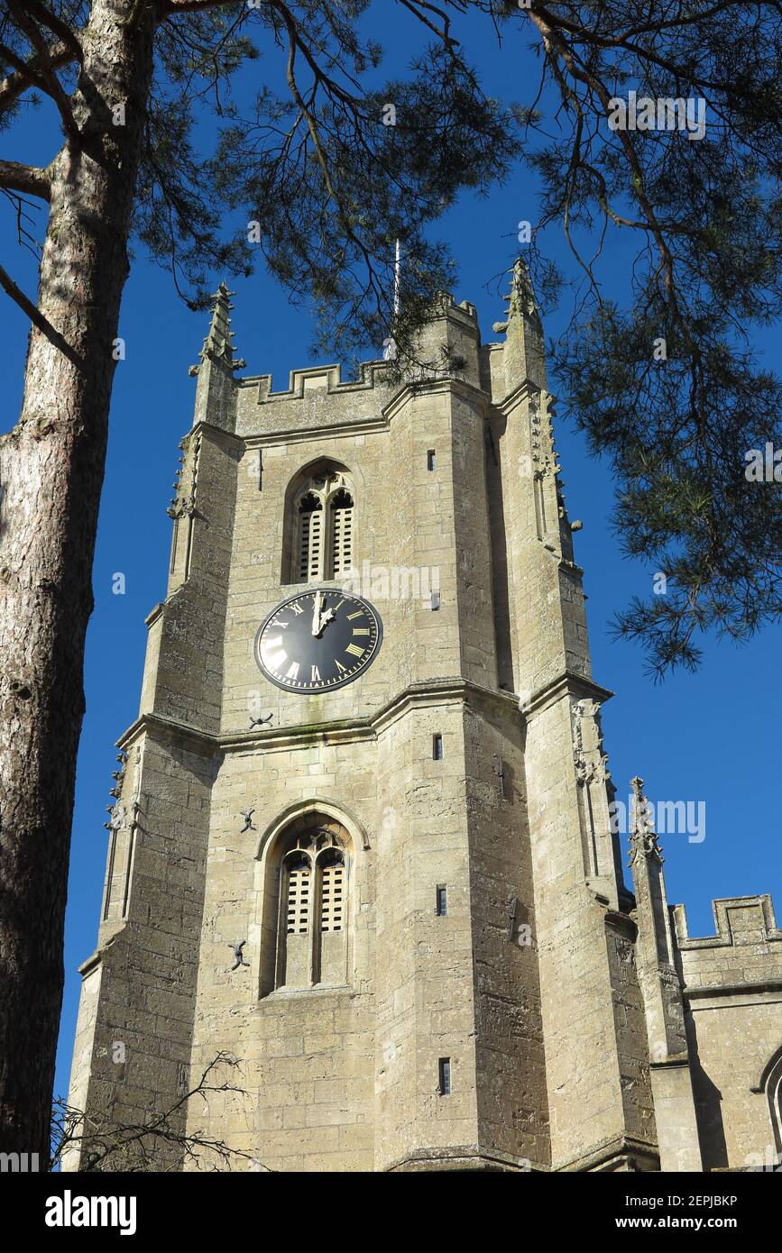 Devizes church hi-res stock photography and images - Alamy