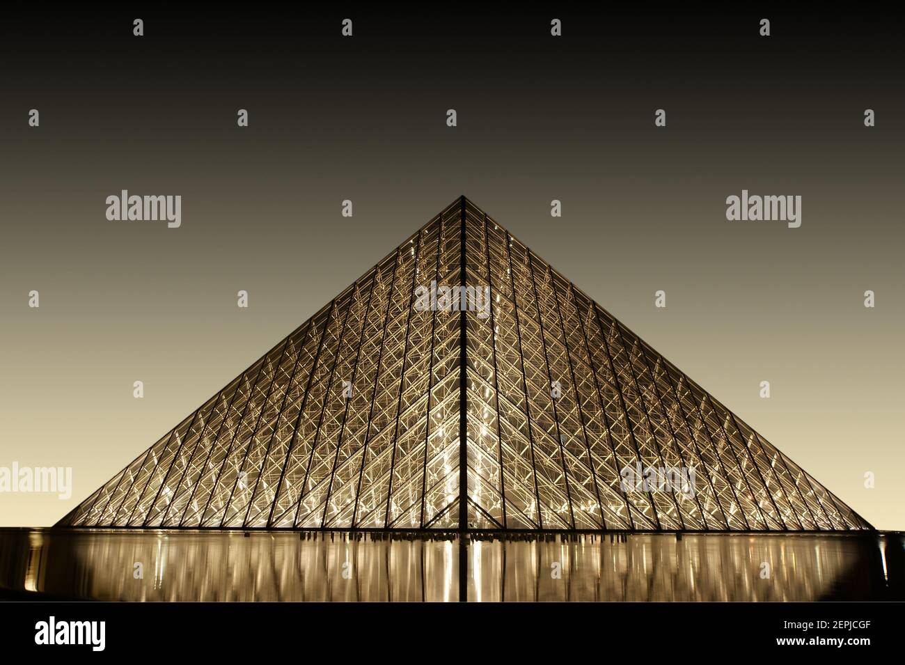 Why Is The Louvre Pyramid Important at Lois Burden blog