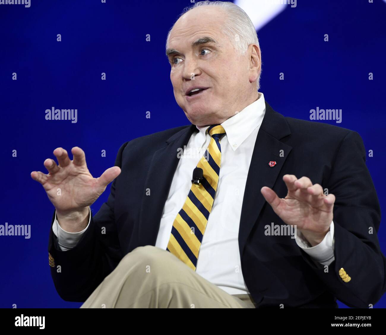 Mike kelly hi-res stock photography and images - Alamy