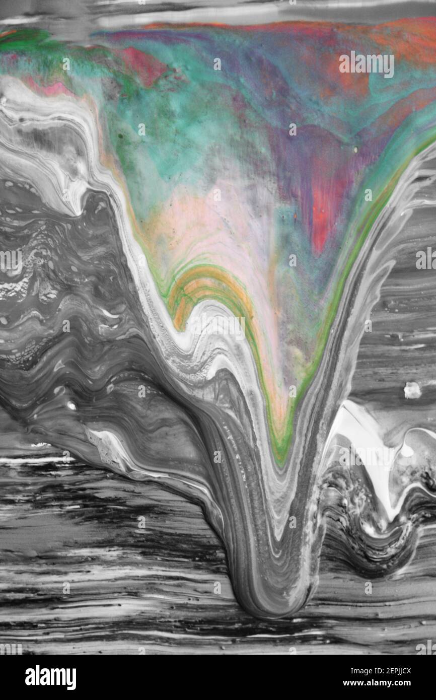 Artistic paint pouring effect hi-res stock photography and images - Alamy