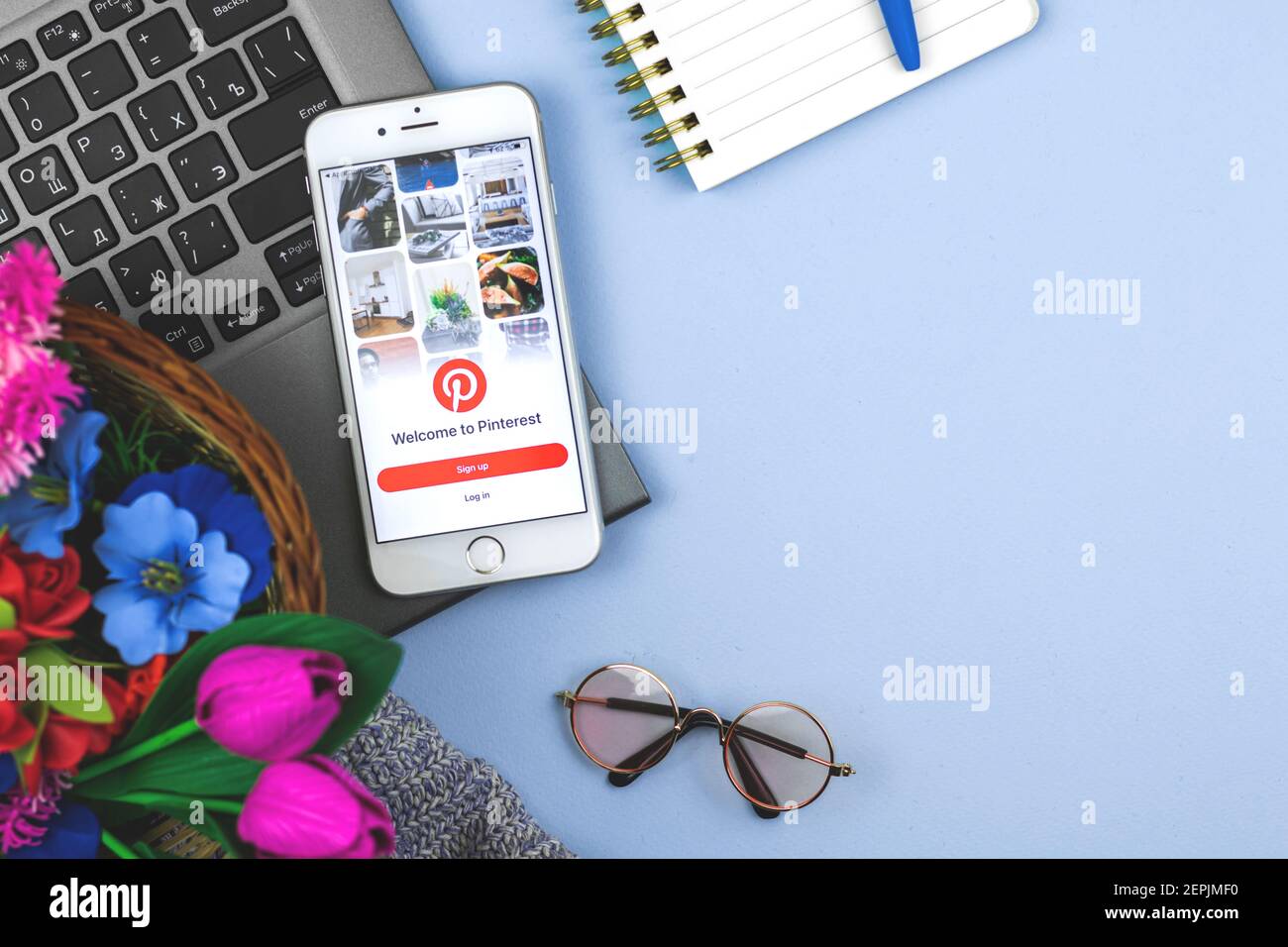 Google workspace phone hi-res stock photography and images - Alamy