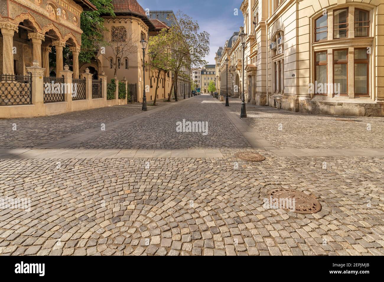 Lipscani people bucarest hi-res stock photography and images - Alamy